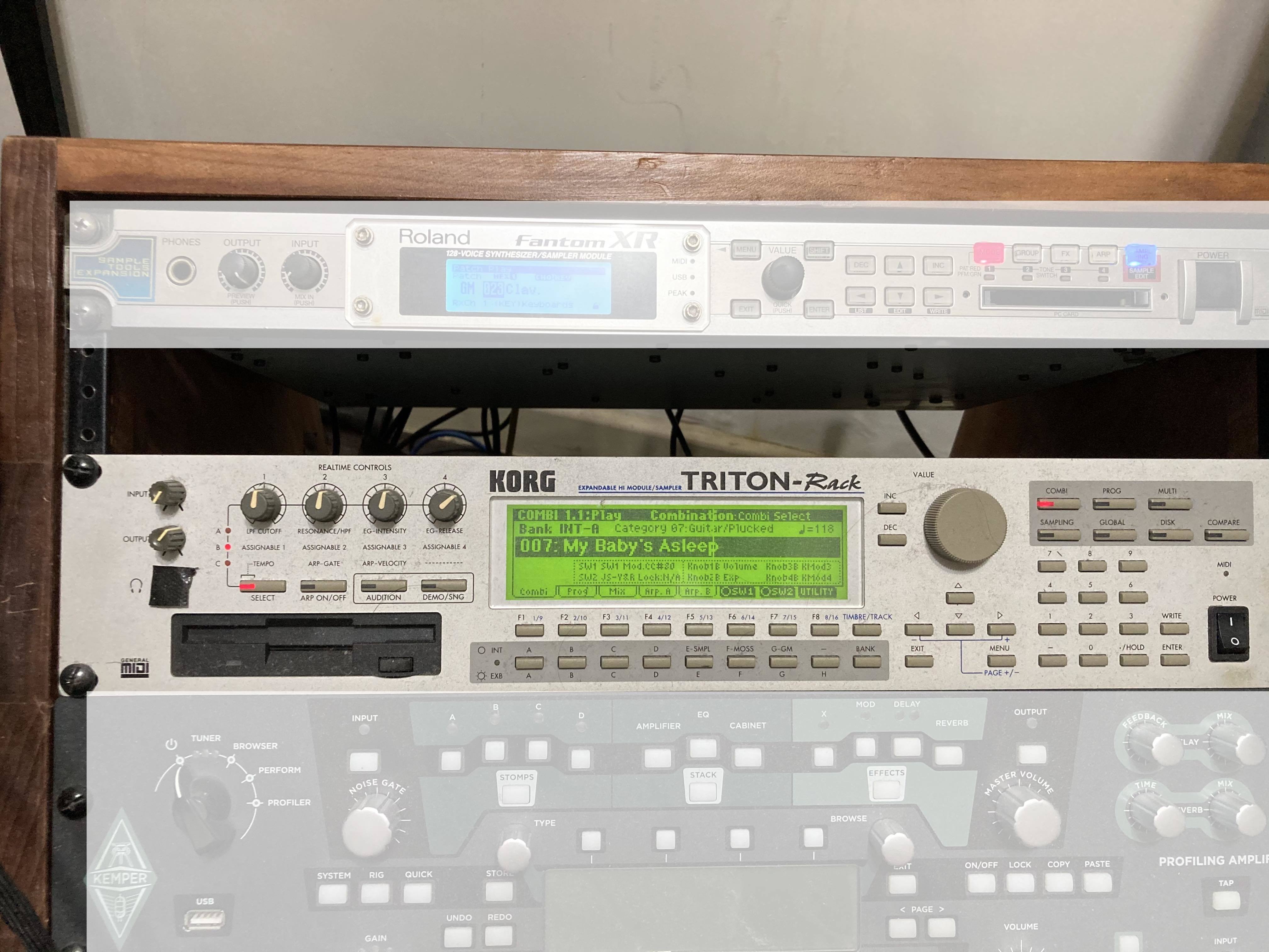 Korg Triton Rack 經典合成器音源機 - 二手樂器 - DigiLog 聲響實驗室