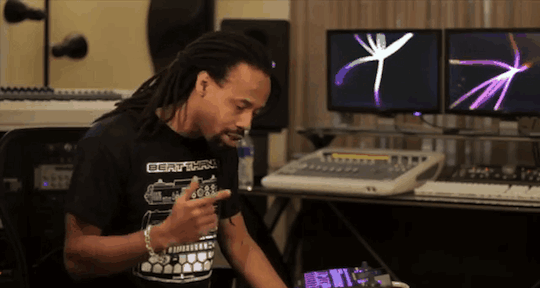 更多關於 Beat Kangz 推出的 Beat Thang 音樂編曲機影片 - DigiLog 聲響實驗室